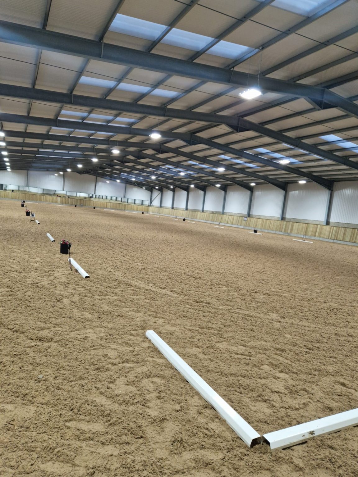 Indoor Arena – Broadstone Equestrian